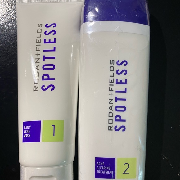 Rodan + Fields | Makeup | Rodan Fields Spotless Acne Treatment New ...